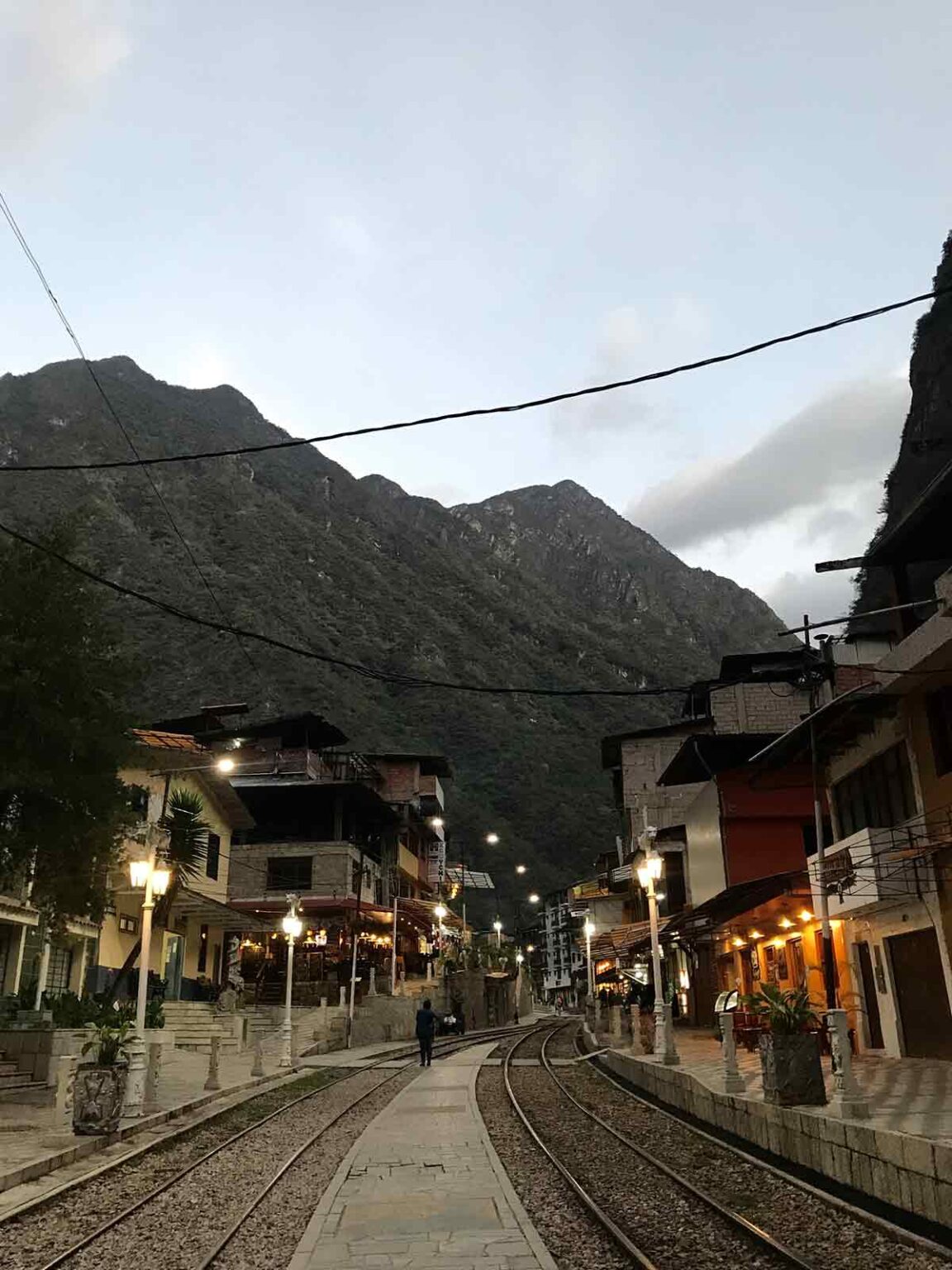 How to get to Machu Picchu from Cusco (Complete Guide)